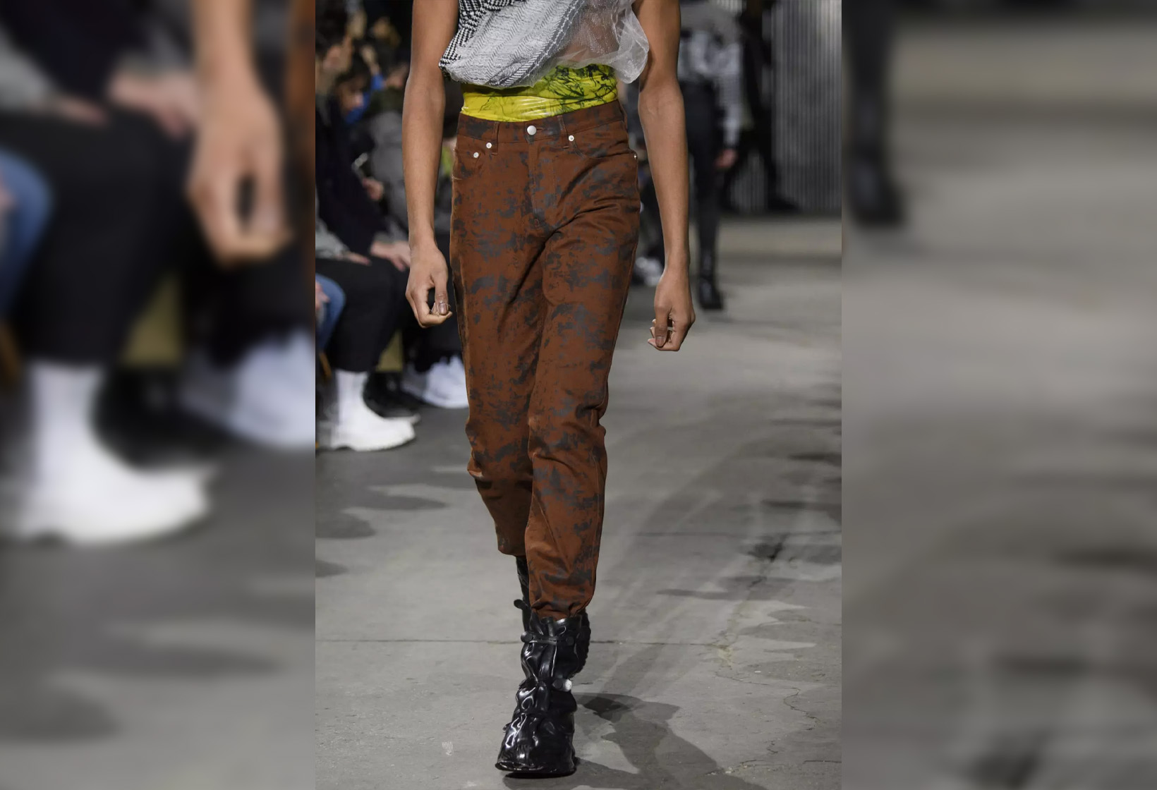 TOP CAMOUFLAGE PANTS