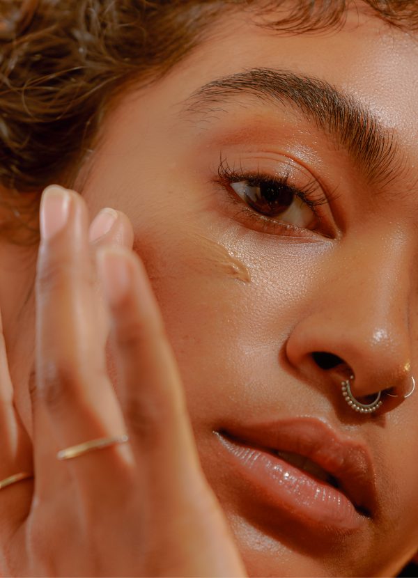 16 Best Foundations for Dry Skin: Hydrating & Moisturizing Foundations