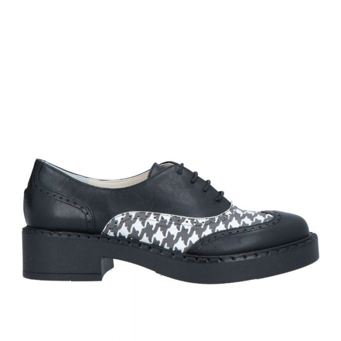7 Best Oxford Shoes of 2024 and Tips to Style Them