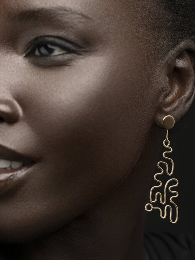 14 Sustainable Jewelry Brands To Shop: Ethical, Eco-Friendly Jewelry