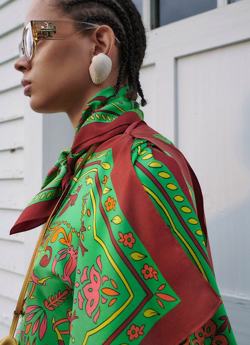 How To Style A Silk Scarf For 2021 11 Best Silk Scarves
