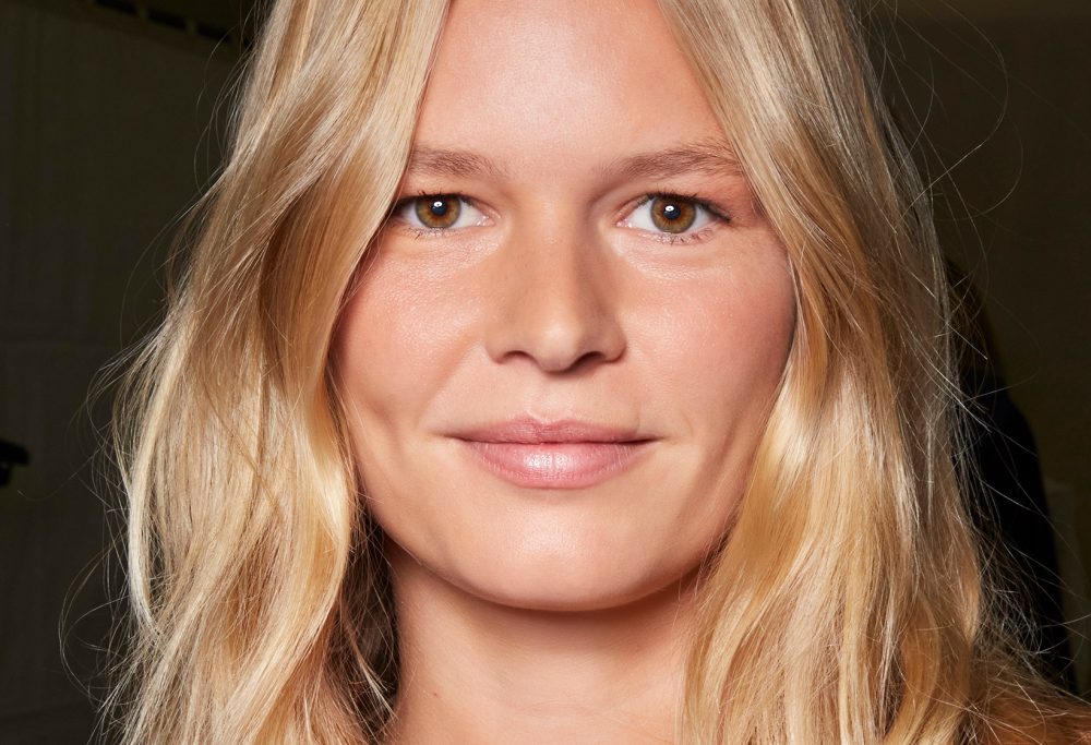 Illustration of Best Natural Lip Balms For Acne-Prone Lips