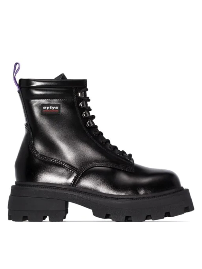 The '90s Shoe Trends You Can Wear Now — Best '90s Shoes | Editorialist