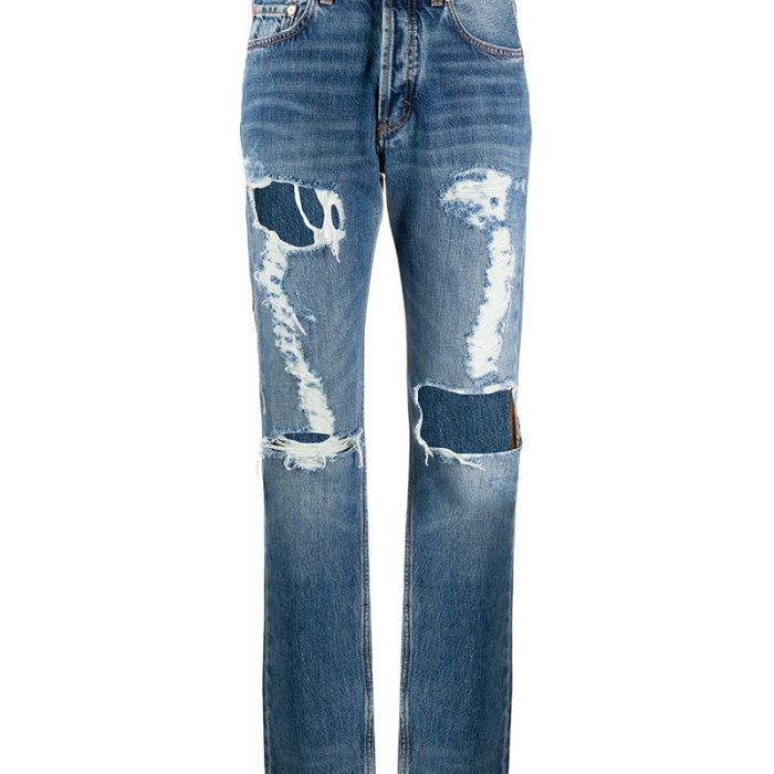 15 Best Distressed Jeans for Women 