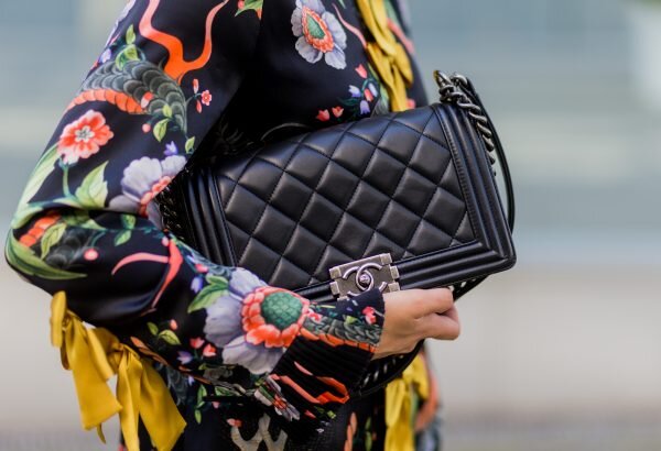 How to Buy the Iconic Chanel Boy Bag: Chanel Boy Bag Sizes & Styles
