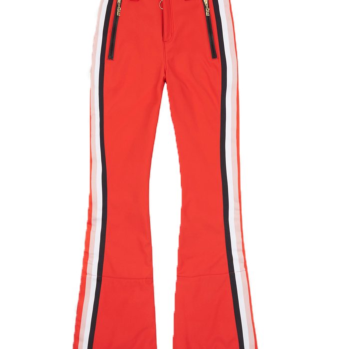14 Cute Ski Outfits for Women: Fashionable Ski & Snow Clothes