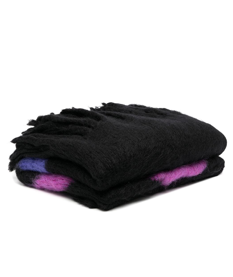 19 Best Luxury Throw Blankets 2022: Hermès, Louis Vuitton, and More