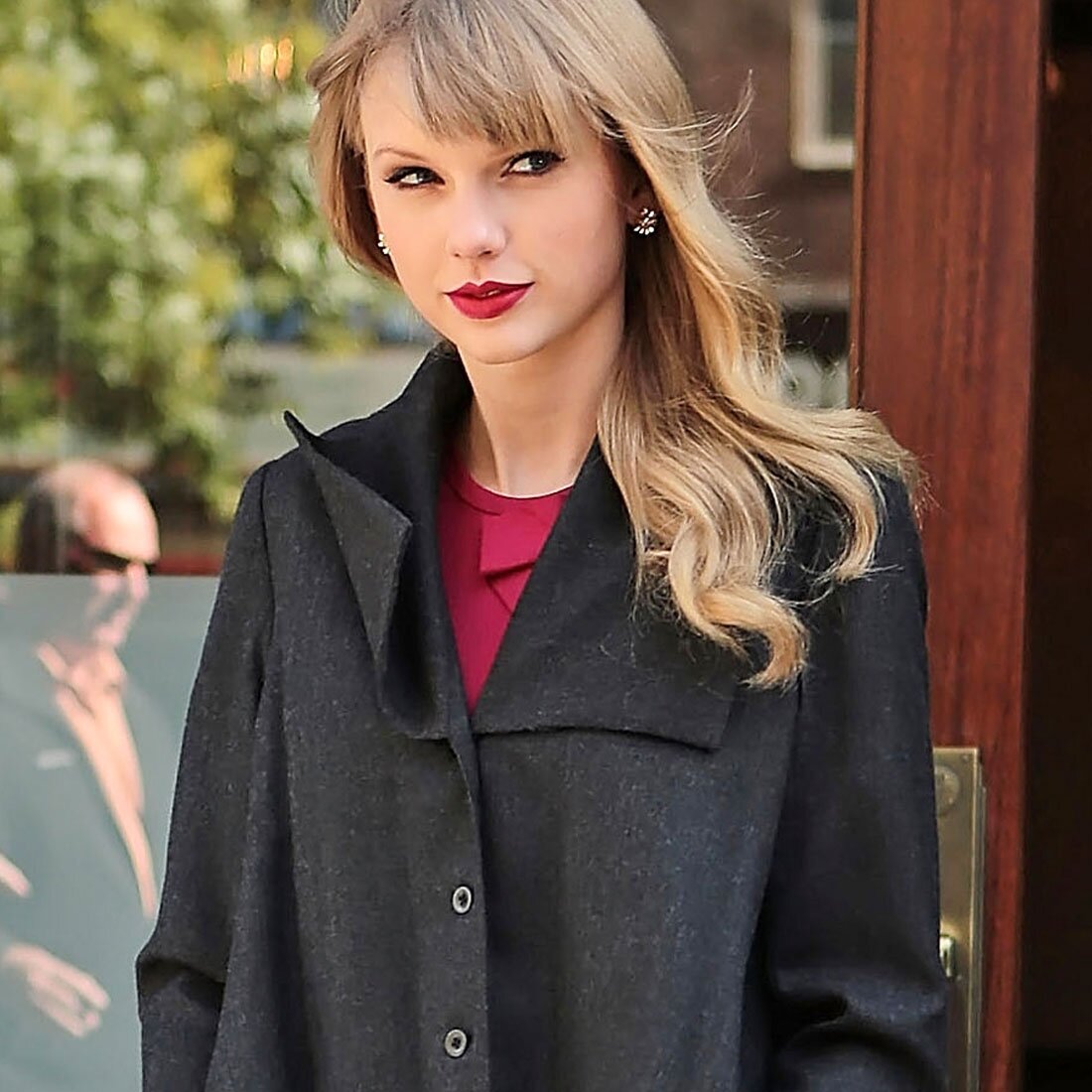 Taylor Swift Song Outfit _ Holding_ Square