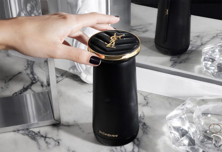 Review: YSL’s Rouge Sur Mesure Custom Lipstick Device