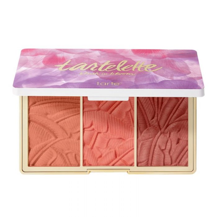 The Best Blush Palettes for Achieving a Naturally Flushed Glow