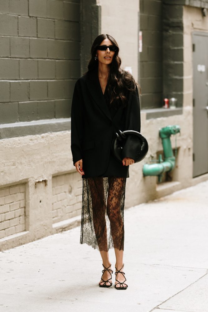 20+ Best New York Street Style Outfits from Spring 2025 Fashion Week