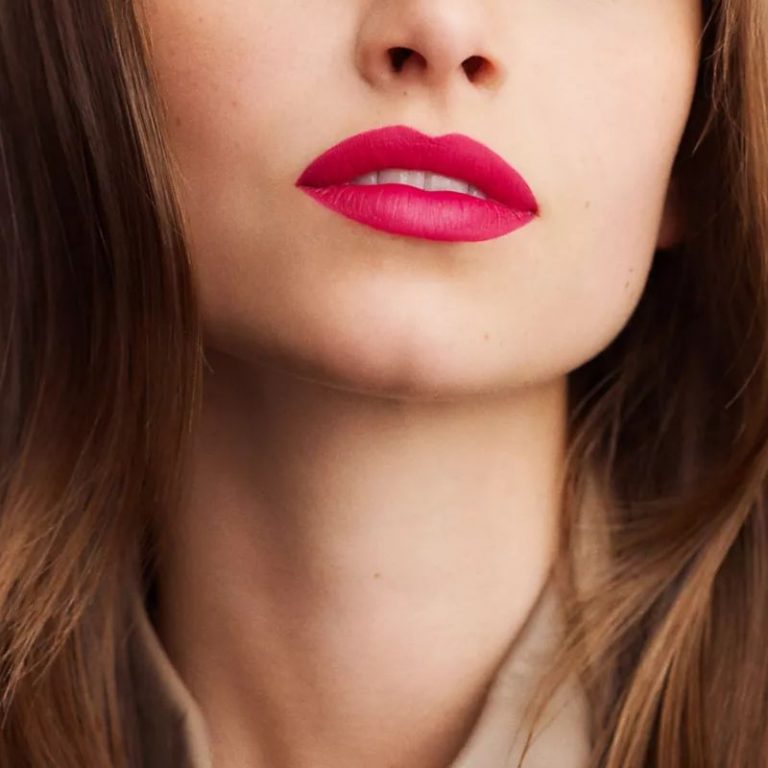 The 7 Best Pink Lipsticks, According to Makeup Artists