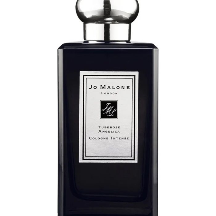 15 Best Tuberose Perfumes 2022: Floral Tuberose Fragrances