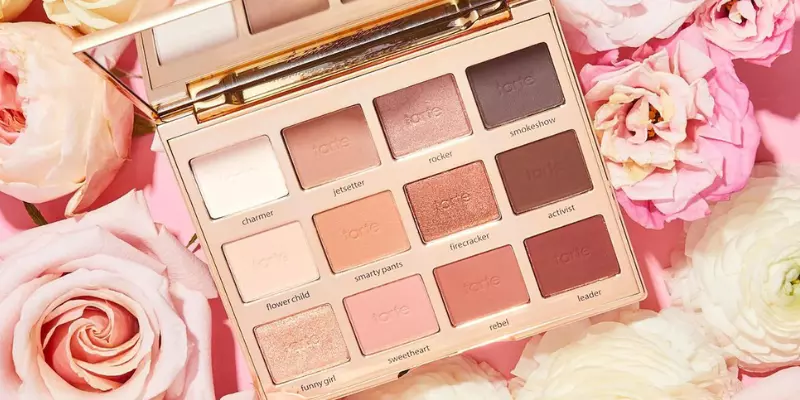 14 Best Eyeshadow Brands, According to Makeup Artists