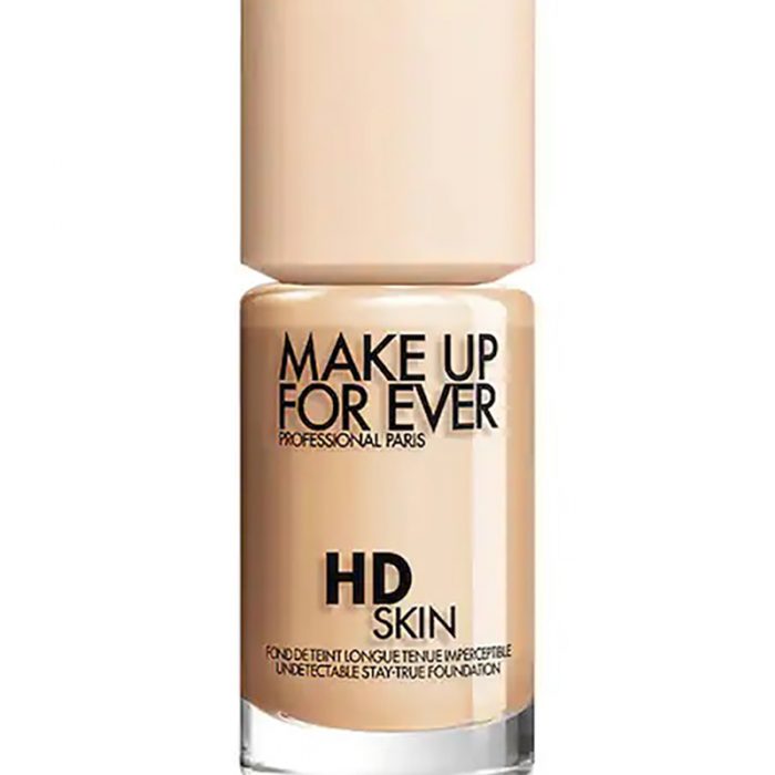 15 Best Foundations for Large Pores: Foundations That Blur & Conceal