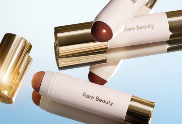 The 6 Best Contour Sticks Our Editors Swear By For Sculpted Cheekbones