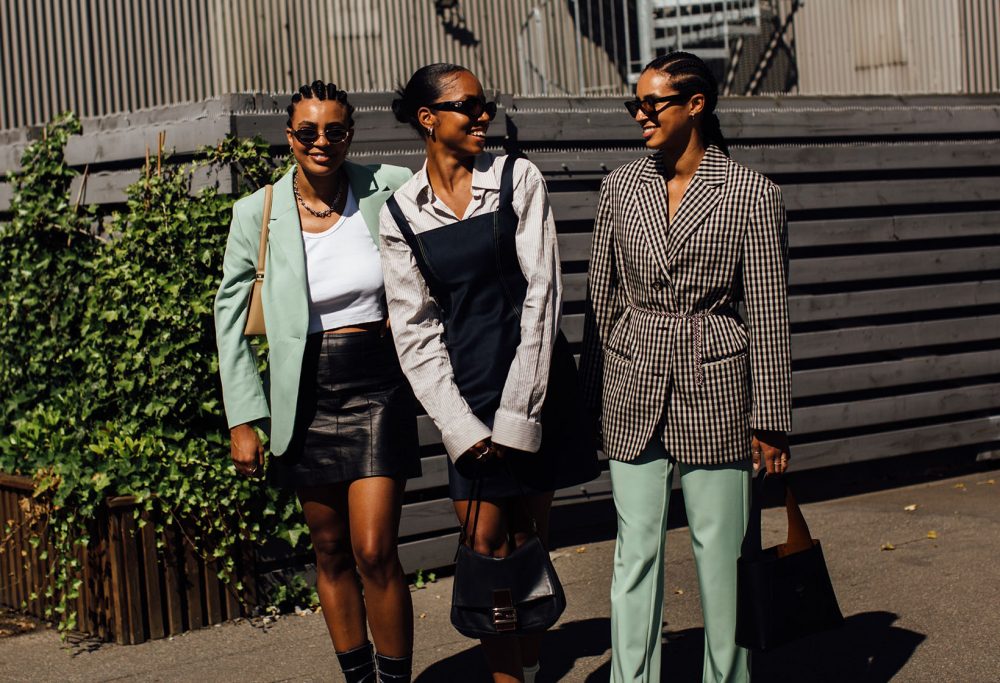 8 Cute Fall Brunch Outfits: What to Wear to Fall Brunch