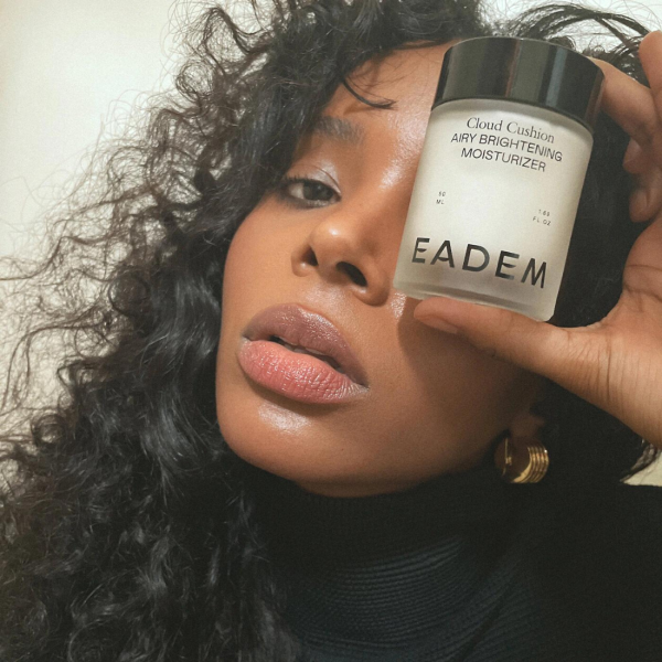 10 Best Moisturizers to Wear Under Makeup, According to Makeup Artists