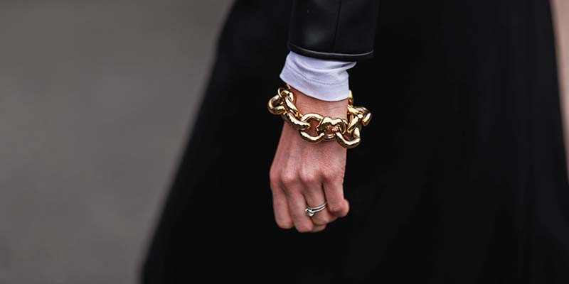16 Best Chain Bracelets to Add to Your Stack: Dainty, Chunky, & More