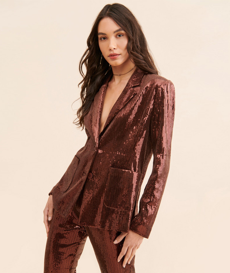 12 Chic and Sustainable Holiday Outfits from Nuuly Rent