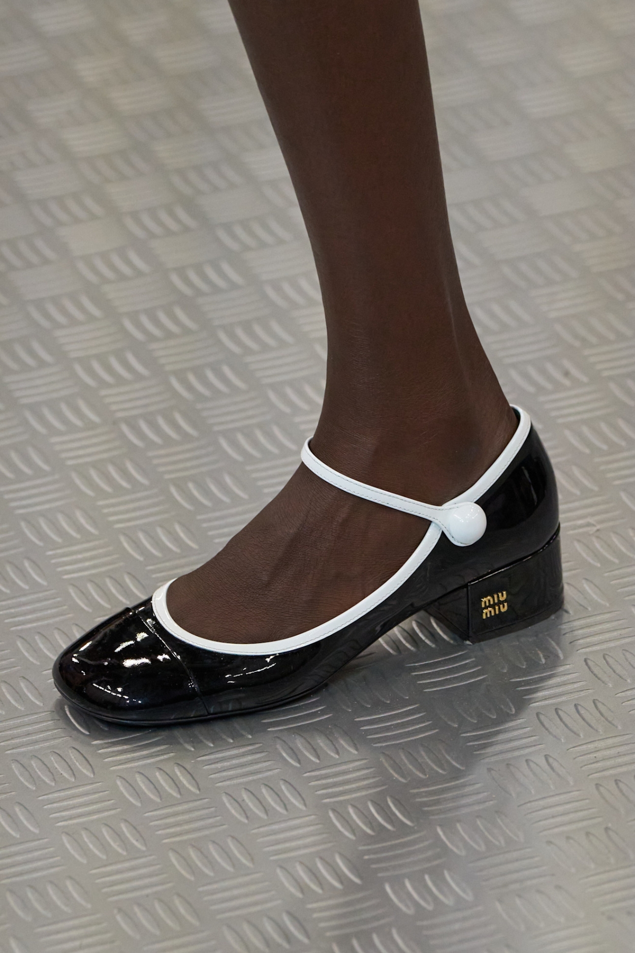 We%27re Going Back to the Sixties%2C According to the Runway%27s Spring Shoe Trends