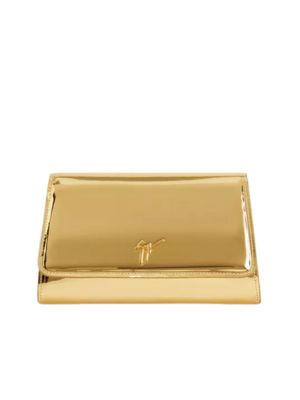 Outshine trends this year with these Giuseppe Zanotti bags display picture 1