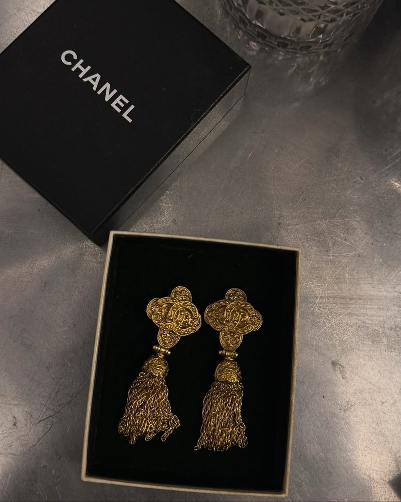 4 Types of Earrings Everyone Needs In Their Collection