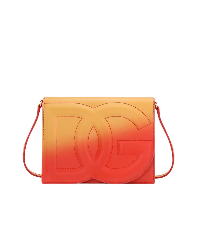 Upgrade Your 2024 Wardrobe with these 8 Dolce & Gabbana Bags!
