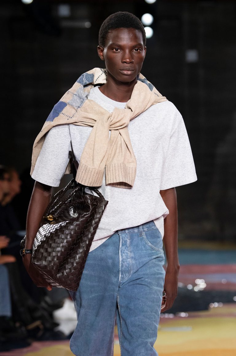 Bottega Veneta Andiamo Review, From An Editor Who Tested It Firsthand