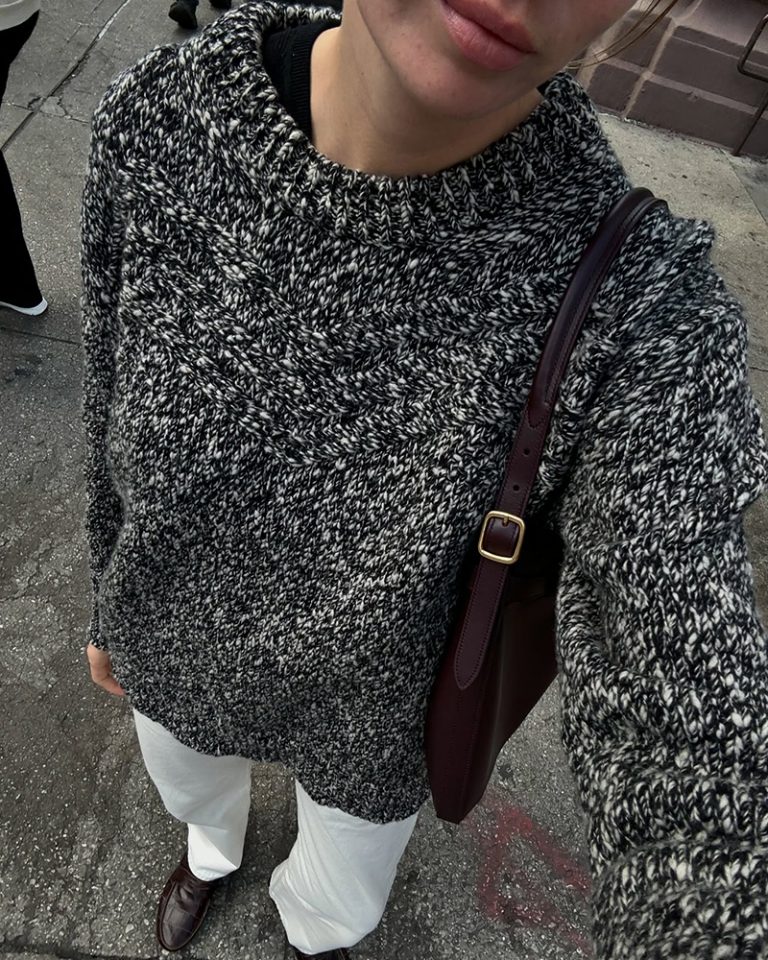 How to Style Chunky Knits for Winter, From a Fashion Editor
