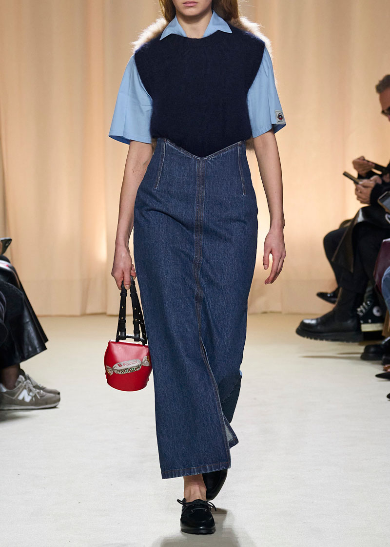 The 3 Winter Denim Trends to Bring Into Your Cold Weather Outfits