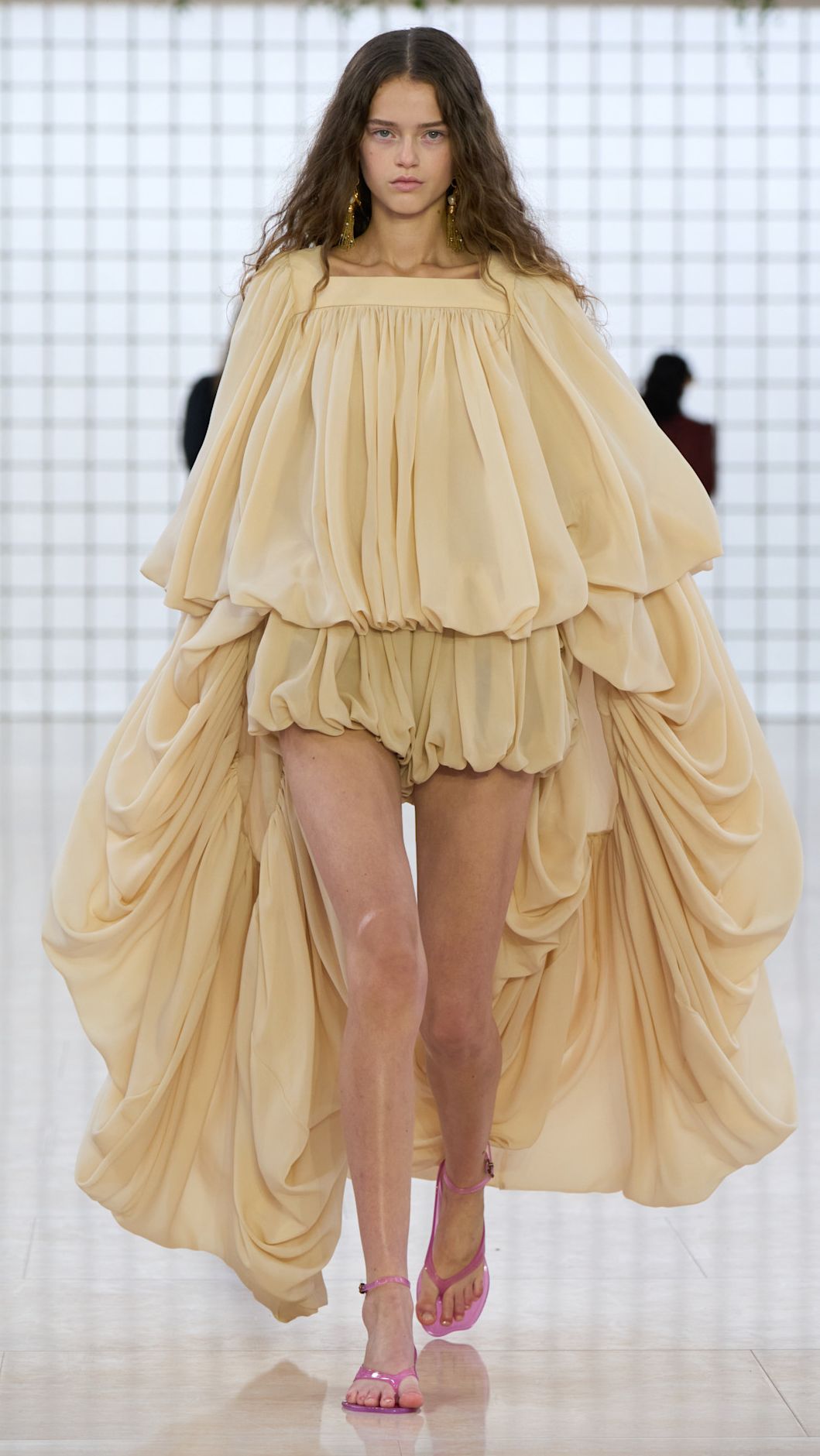 5 Paris Fashion Week Spring/Summer Trends Destined to Takeover