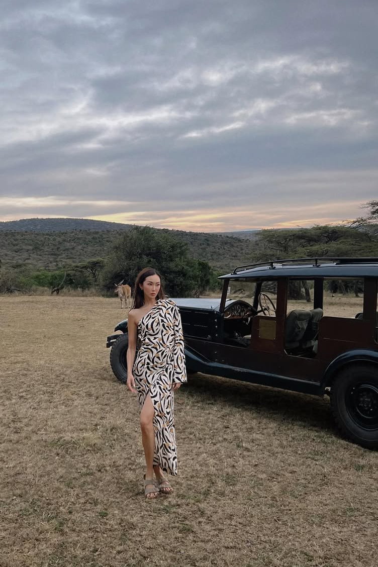 The Ultimate Guide to Chic Safari Style%2C According to Two Seasoned Travelers
