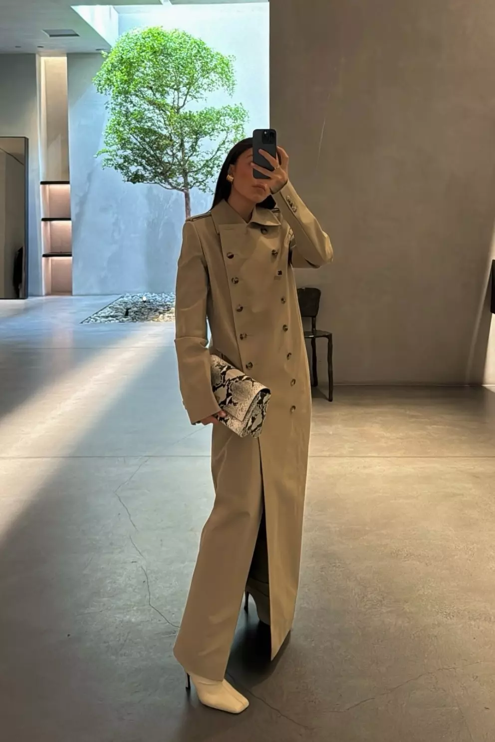 Editor Try-on Khaite