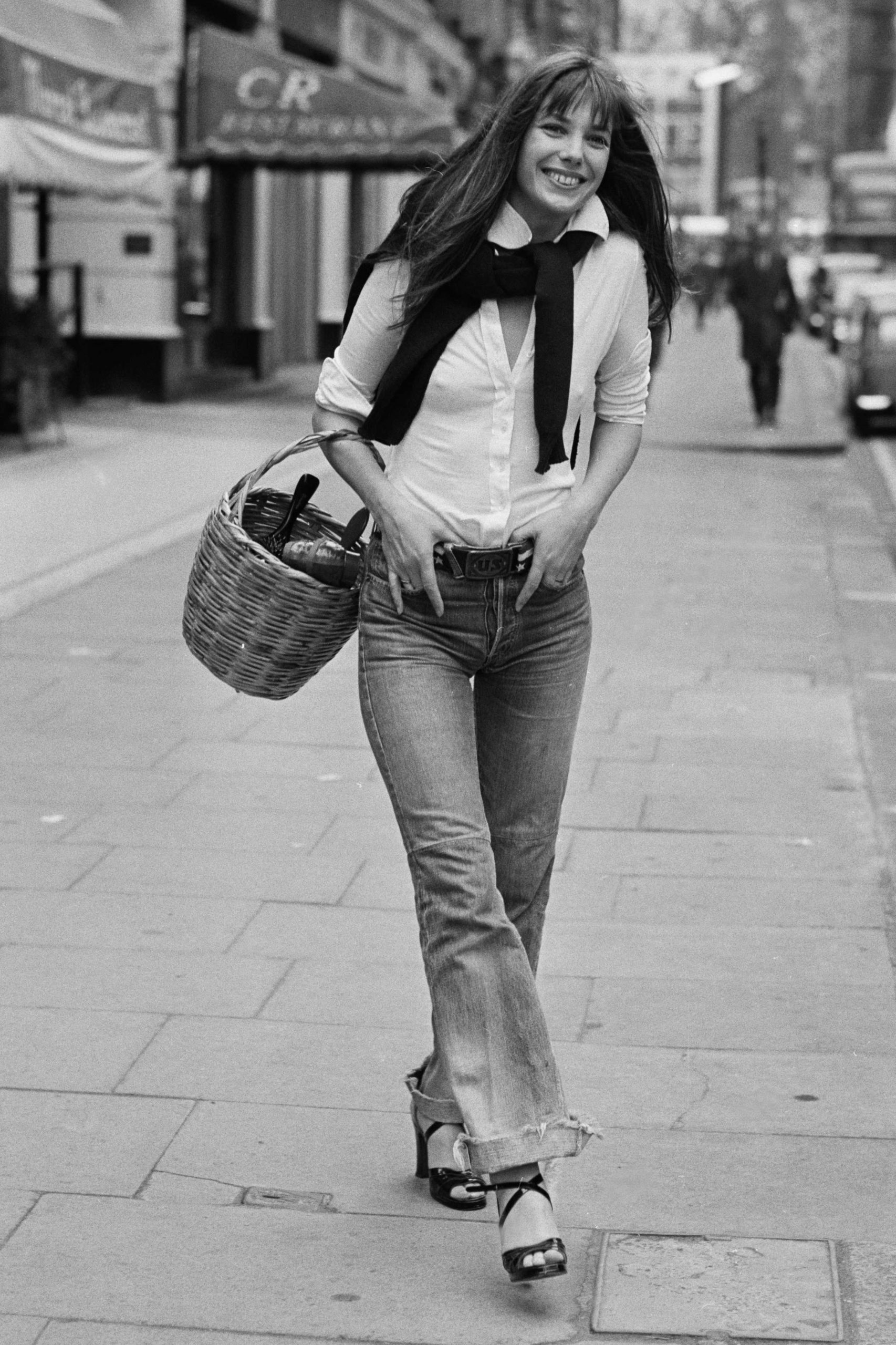 Jane Birkin Is The Ultimate French Girl%3A Here Are the 5 Pieces You Need to Emulate Her Look