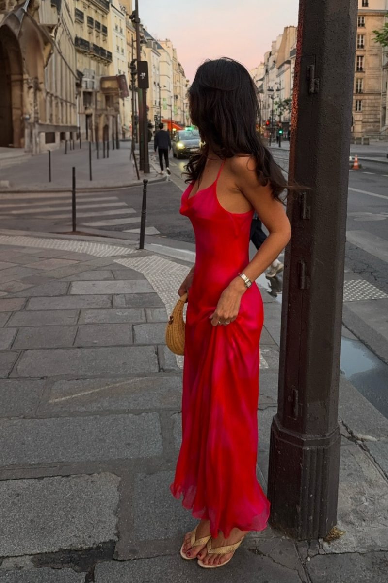 These Red Summer Outfits Make a Statement Everywhere You Go