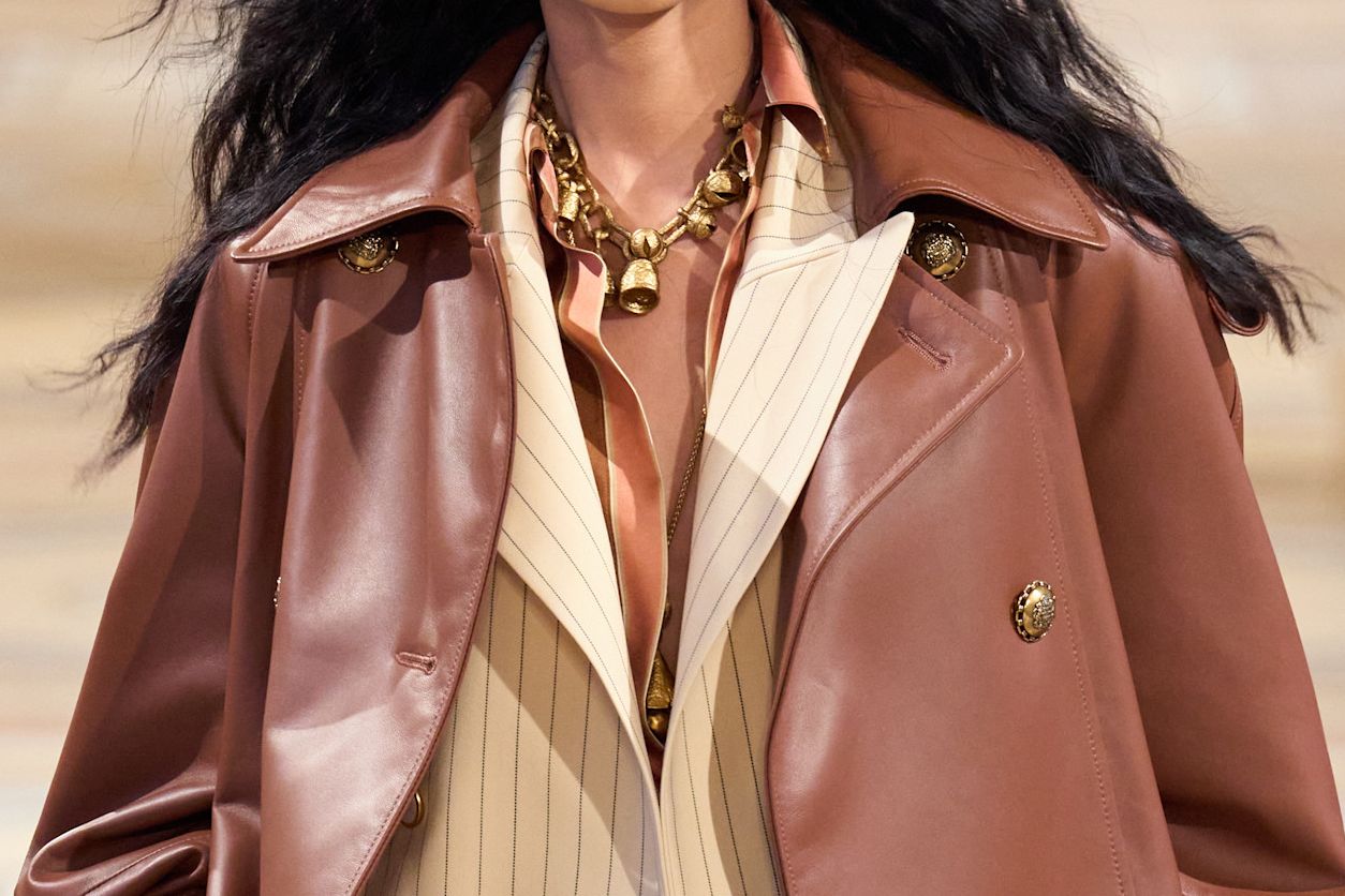 Everything You Need to Know About 2025's Cropped Jacket Trend