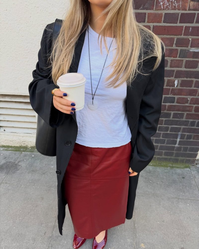 What%E2%80%99s Streamlined%2C Knee-Length %26amp%3B Chic All Over%3F This Season%E2%80%99s Pencil Skirt Trend