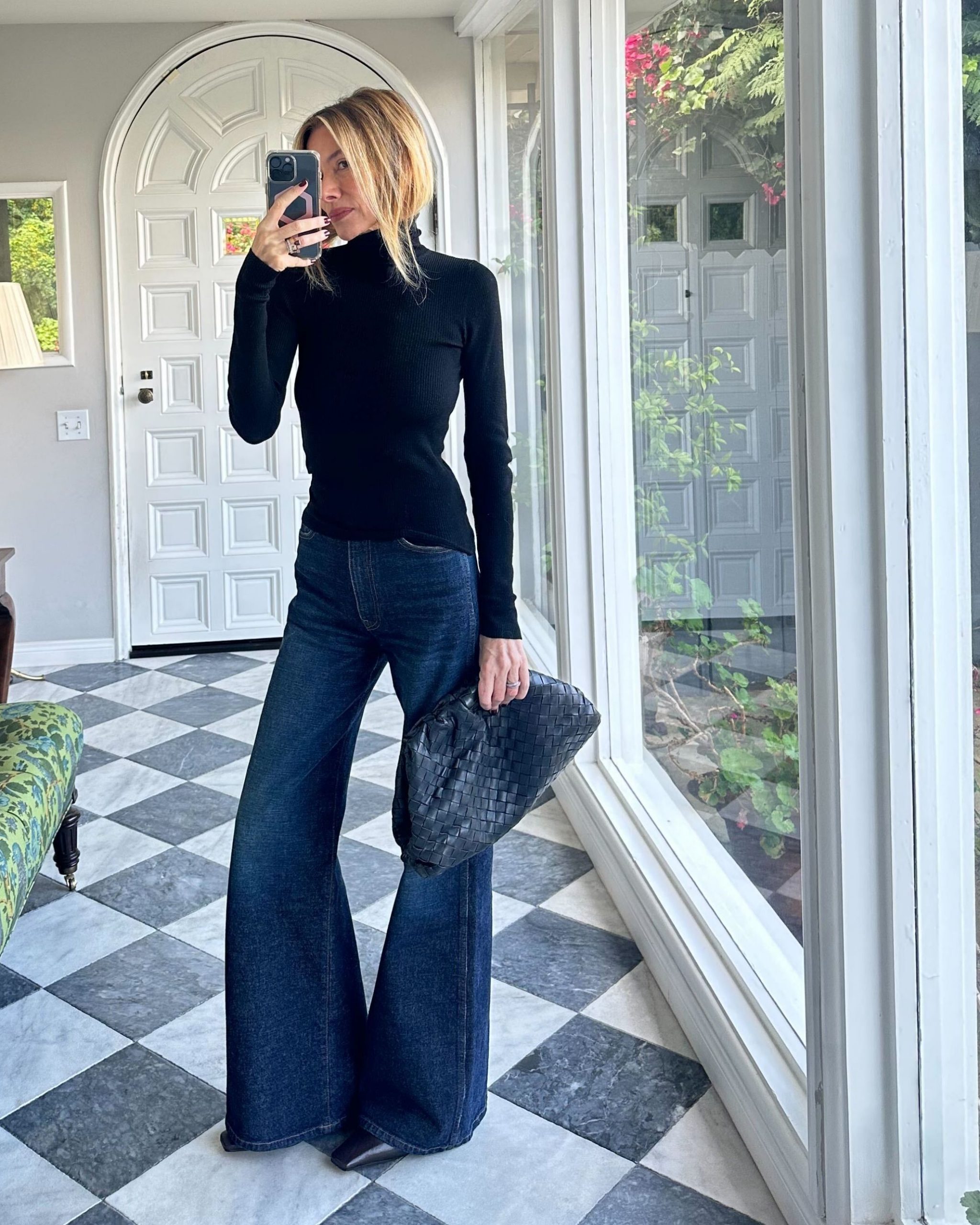 Open Tabs%3A What Our LA-Based Stylist Is Shopping This Holiday Season