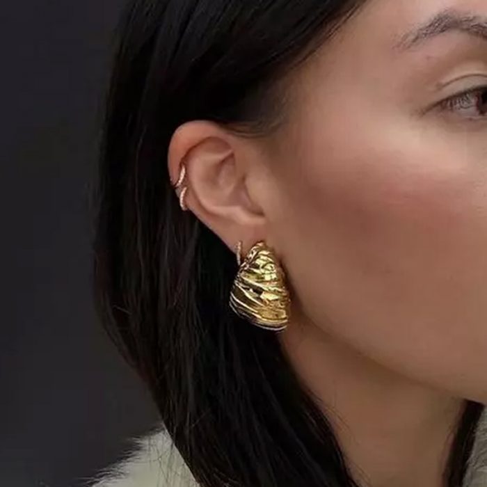 Gold Jewelry, Without the Splurge: The Under-$1,000 Pieces Our Editors Are Eyeing