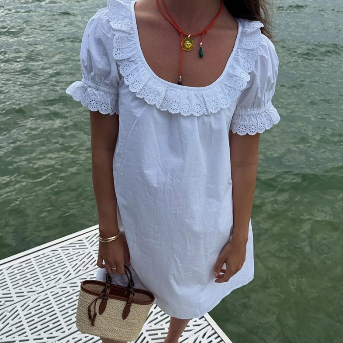 We Scoured the Internet for the Cutest Broderie Anglaise Dresses—These Made the Cut