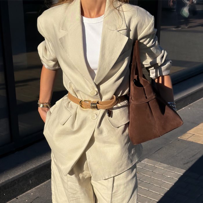 We Scoured the Internet for the Chicest Linen Blazers to Wear This Summer
