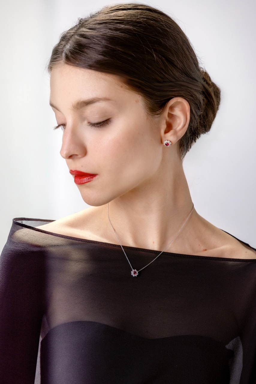 How To Style Harry Winston Jewelry For Evening