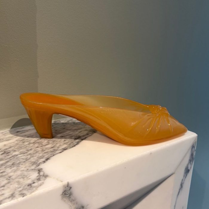 Chloé's Jelly Mules Might Just Be the Shoe of the Season—Our Verdict Is In