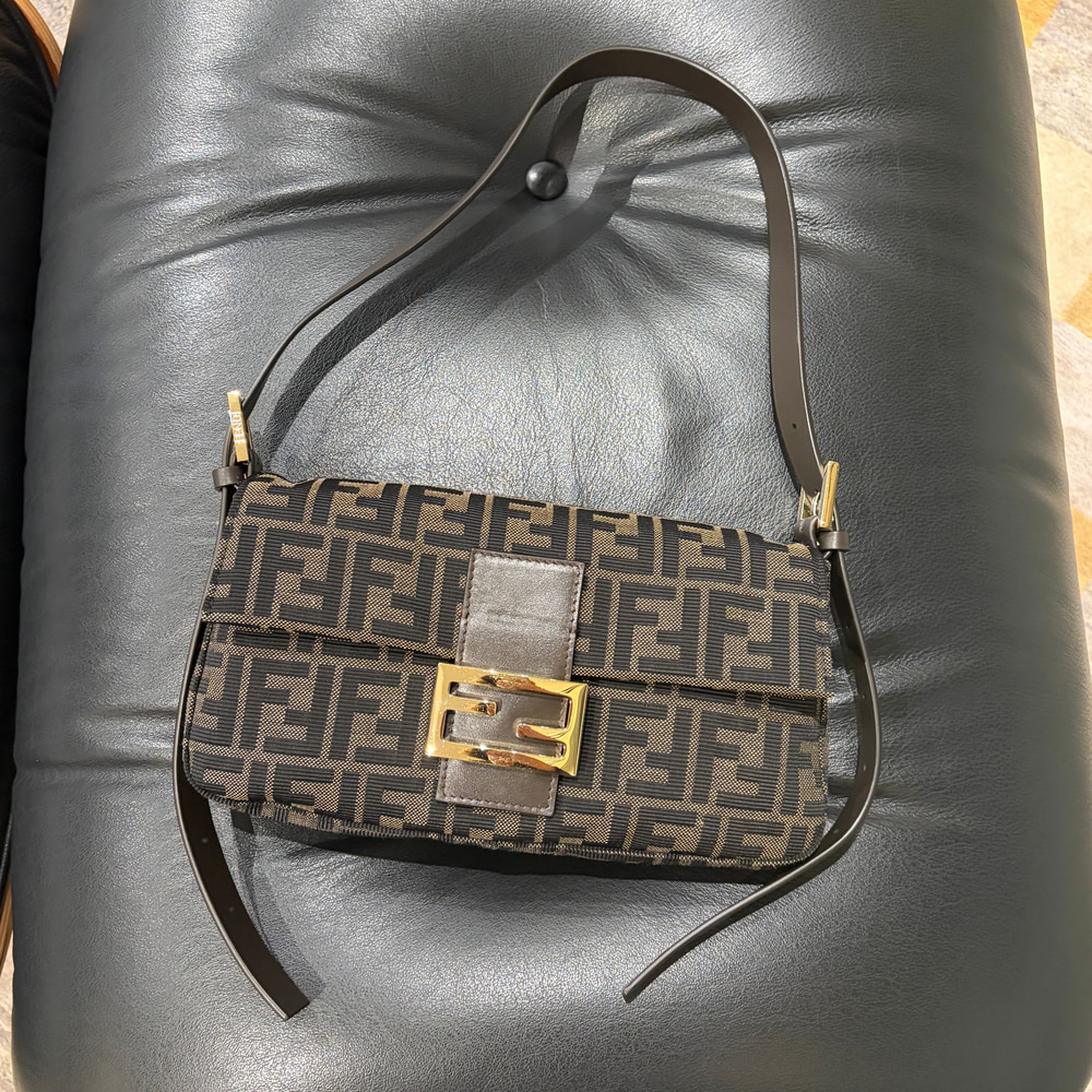 What Makes the Fendi Baguette a Modern Classic? Our Fashion Editor Weighs In
