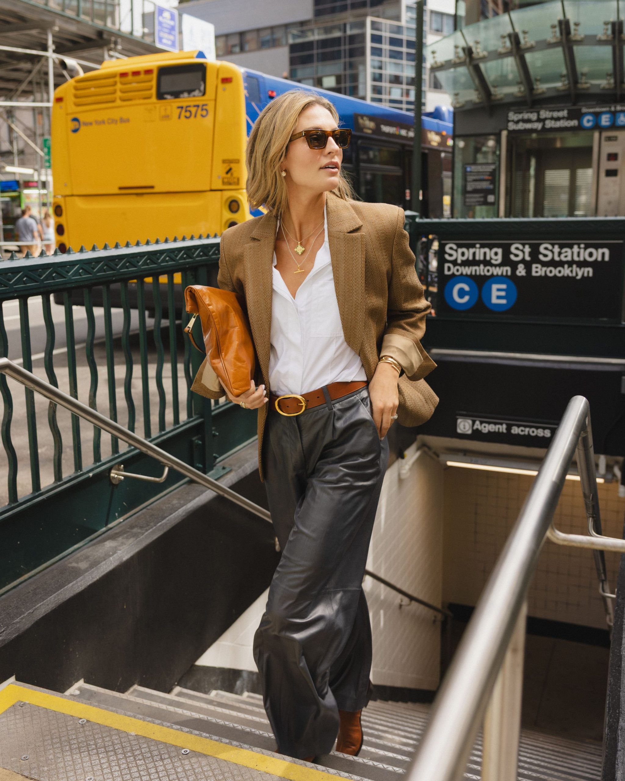 A Stylist Shares Her Ultimate New York Weekend Outfits%E2%80%94Starting With a Western Jacket