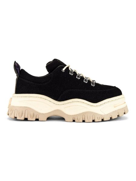 15 Best Chunky Sneakers For Women 2021: Trendiest Oversized Sneakers
