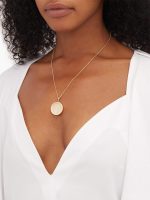 Cream of the Crop_0021_2a AZLEE 18kt gold engraved-lion & diamond pendant necklace