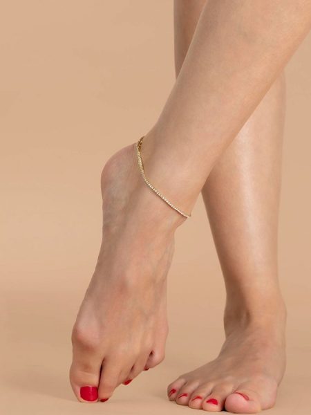 40 Best Gold Anklets 2021 - Designer Ankle Bracelet Styles