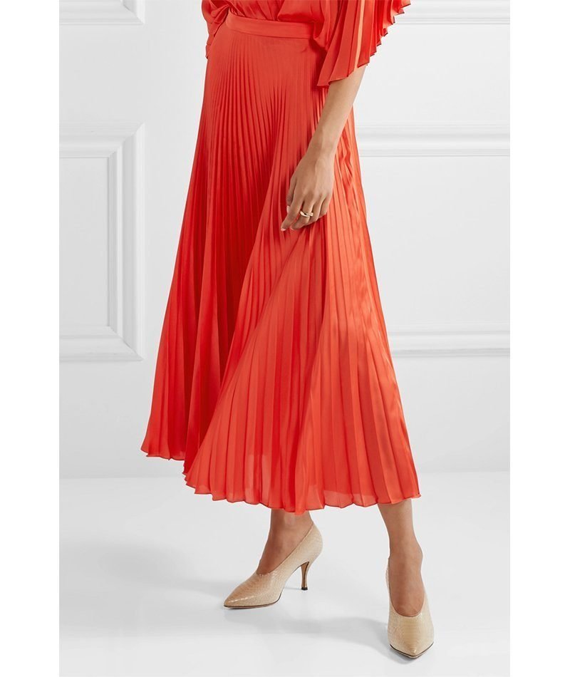 Lady in Red_0000s_0012_2b STELLA MCCARTNEY Pleated satin midi skirt